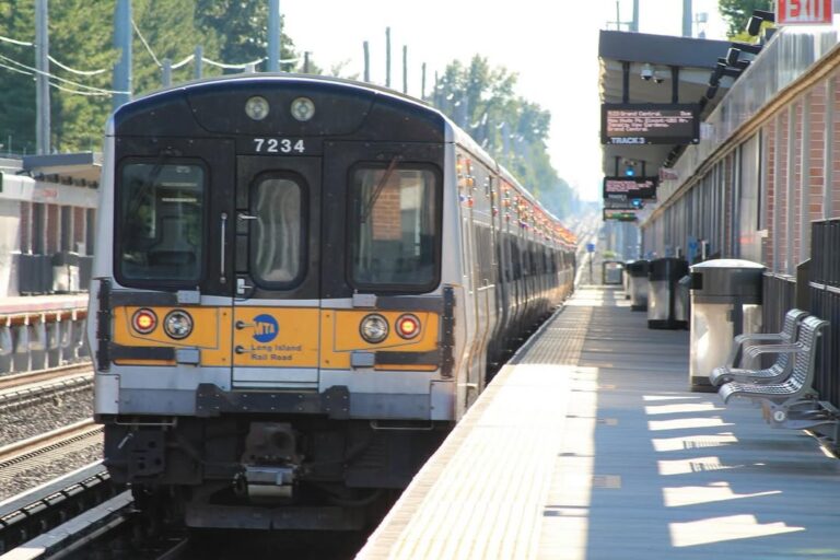 LIRR Rockville Centre Station – Babylon Branch Hub